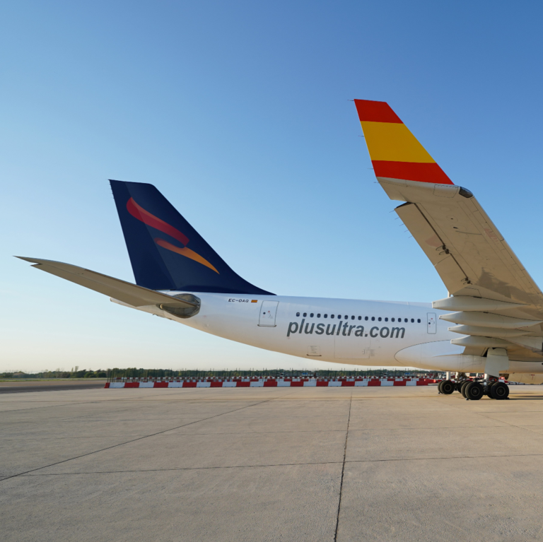 Plus Ultra Teléfono Atención al Cliente: Reservas, Check-In y Contacto